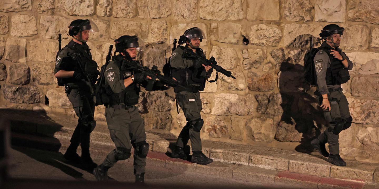 Israeli police raid at Al-Aqsa mosque in Jerusalem sparks protests and ...