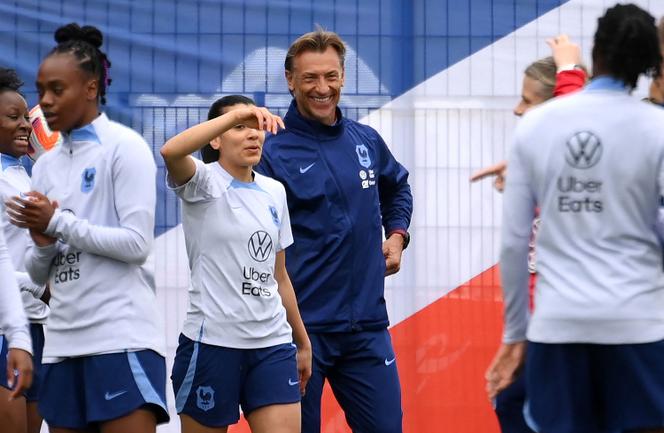Women's World Cup: 'Joy, dance, music' at the heart of French coach ...