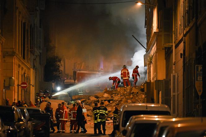 France: Building collapses in central Marseille