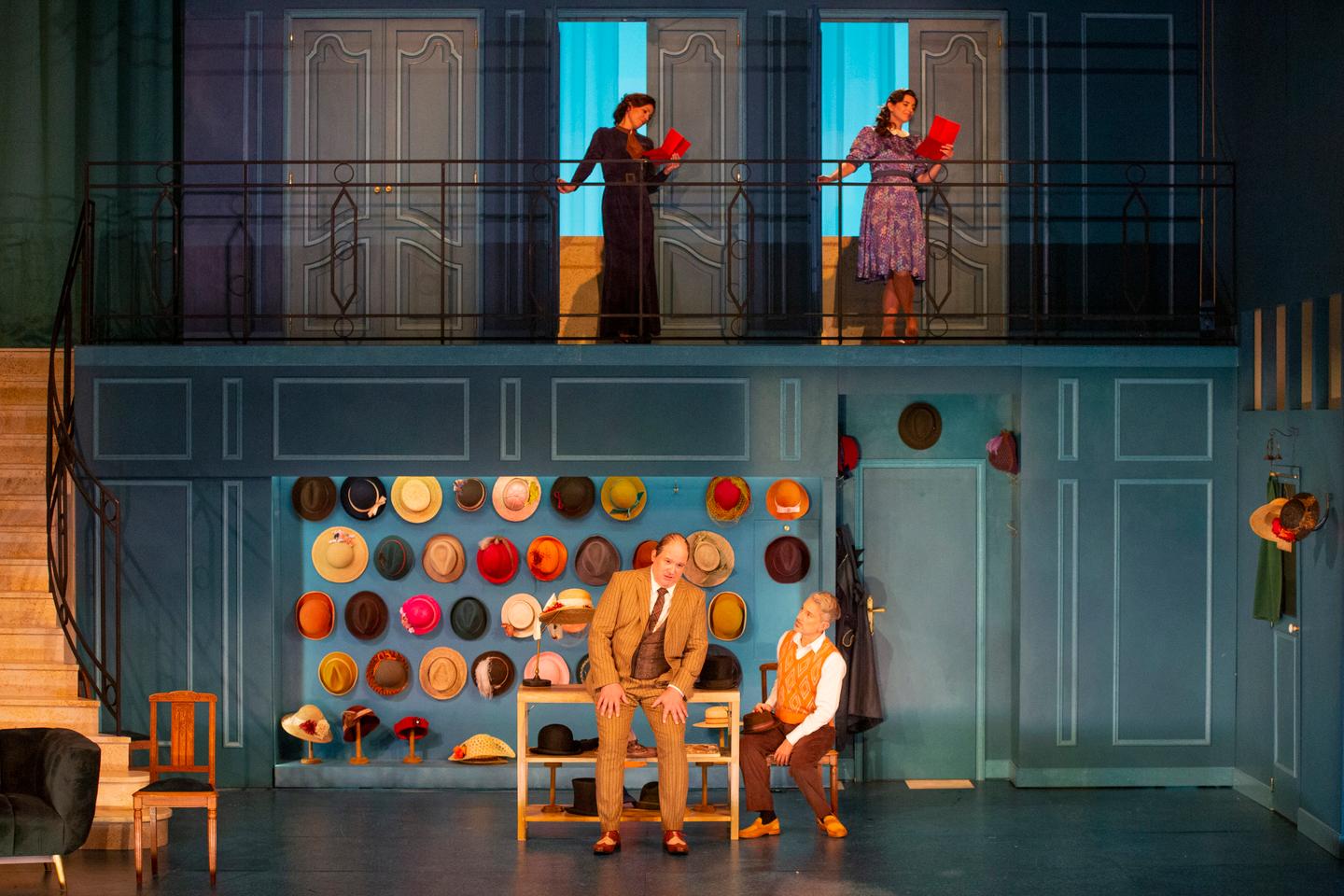 « O mon bel inconnu » à l’Athénée, à Paris : un vaudeville sur les ...