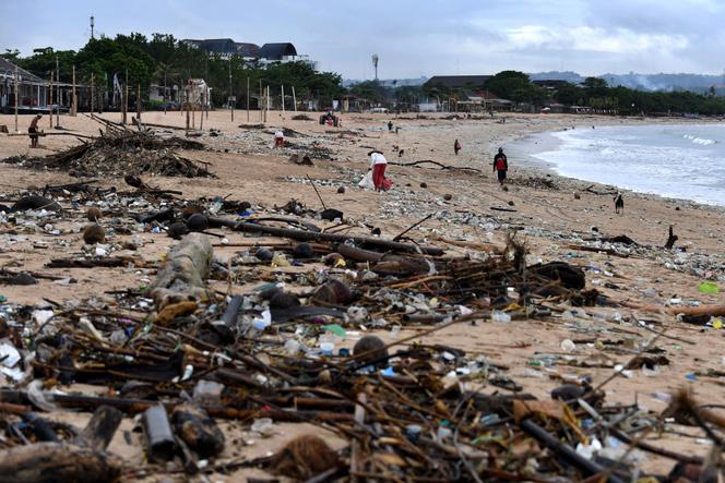 G7 countries promise to end plastic pollution by 2040
