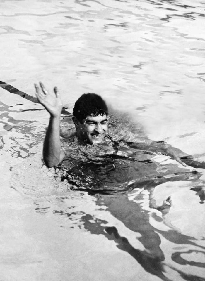 « Le Nageur », de Pierre Assouline : Alfred Nakache, légendaire