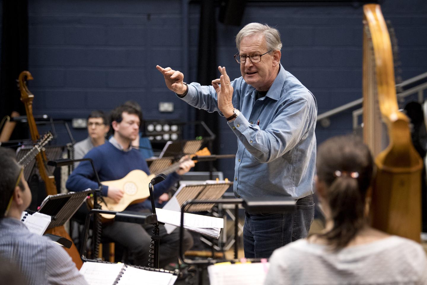 John Eliot Gardiner, 80 ans, fêté par Arte au cours d’une journée spéciale