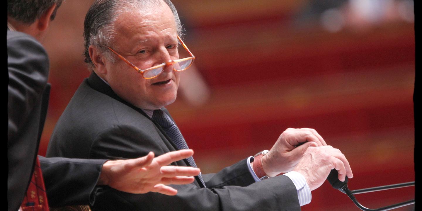 Tony Dreyfus, lawyer and former junior minister, has died