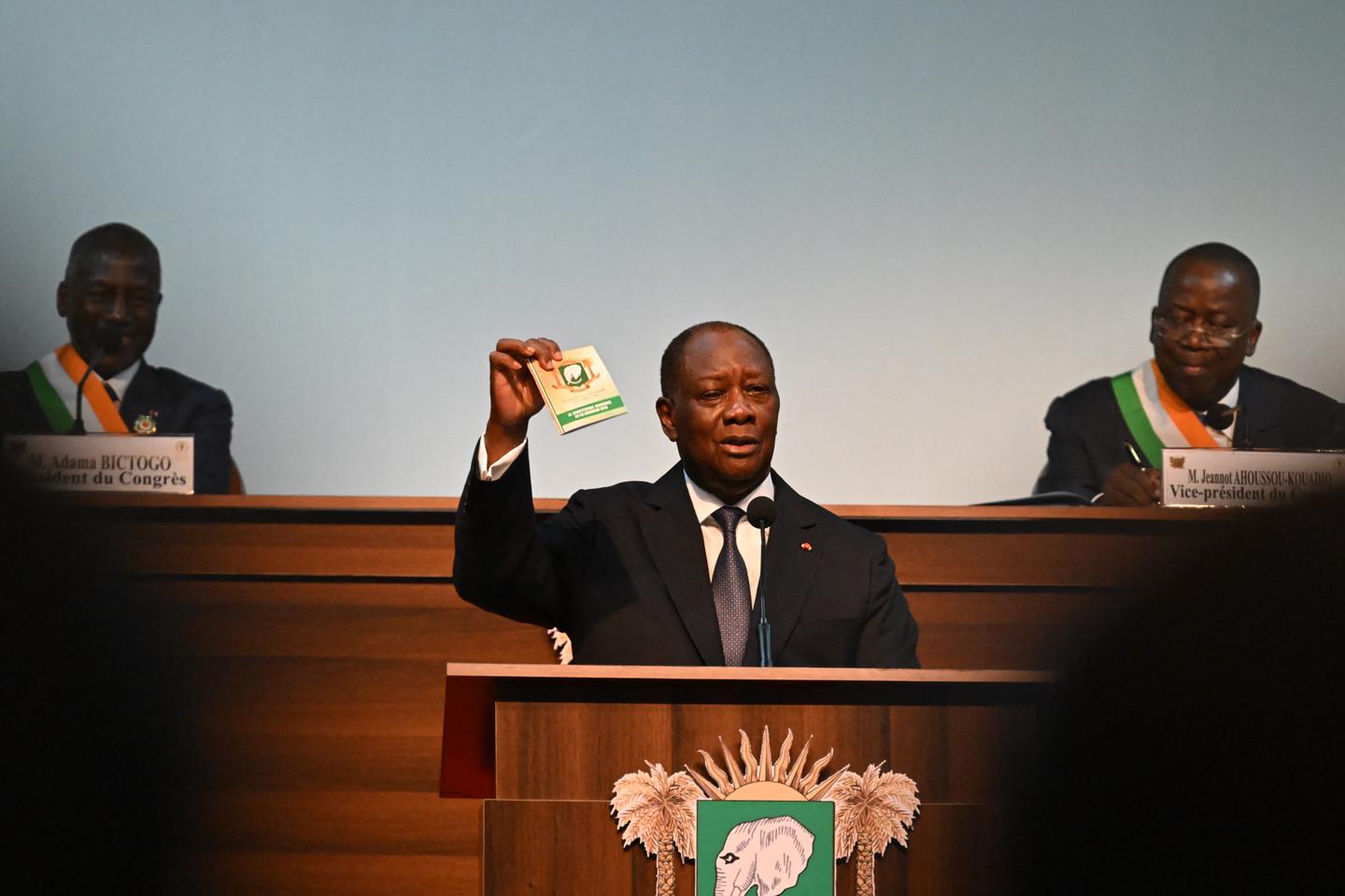 Alassane Ouattara fait briller son bilan et ses ministres devant le Congrès ivoirien