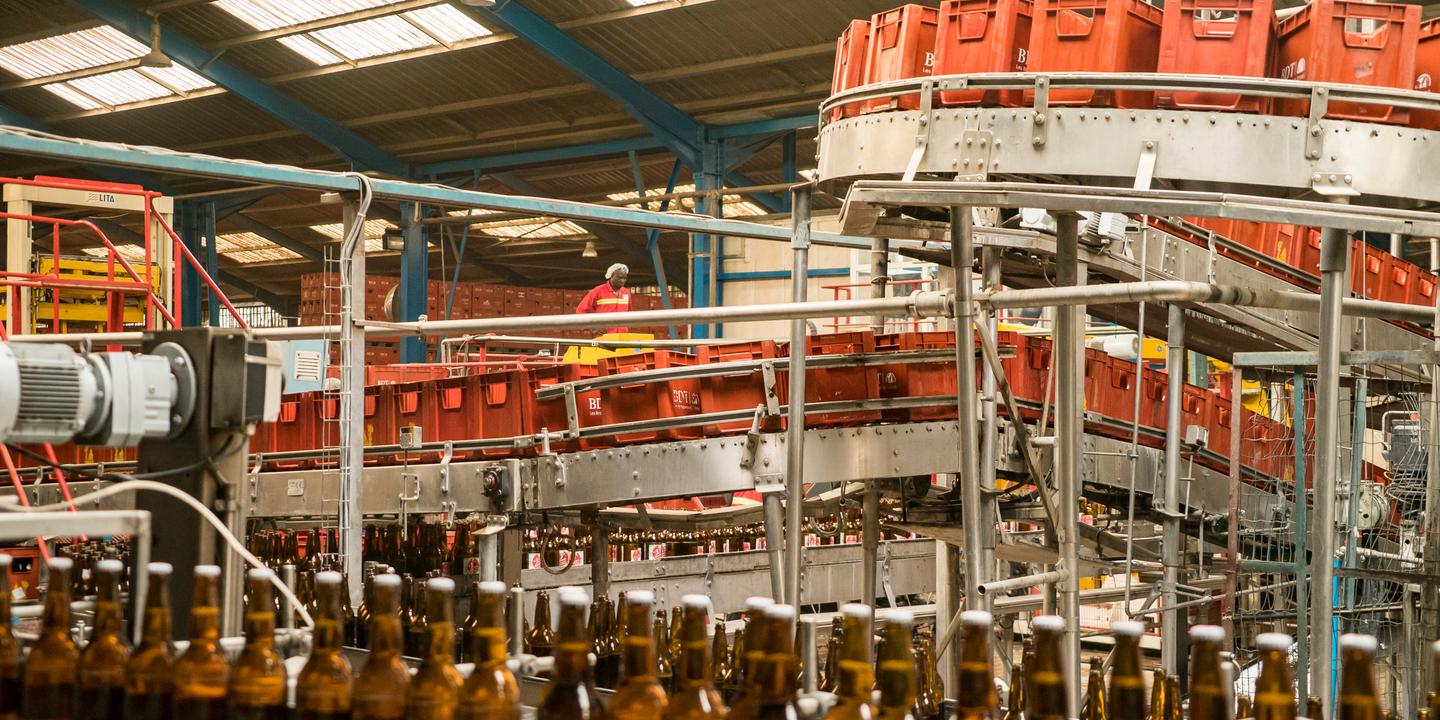 Le groupe Castel, géant de la bière en Afrique, recentre ses activités