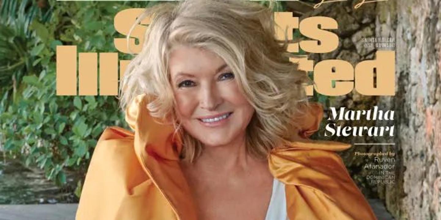 A 81 ans et en maillot de bain, Martha Stewart en couverture de ...