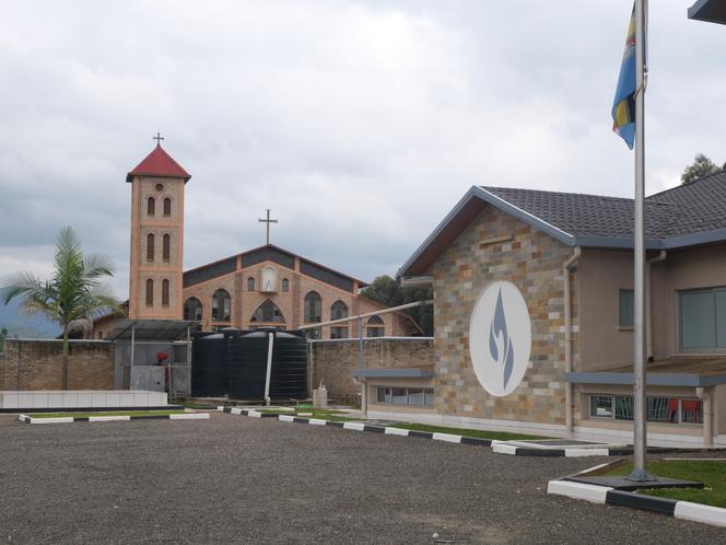 Génocide au Rwanda : le souvenir du massacre de l’église de Nyange ...