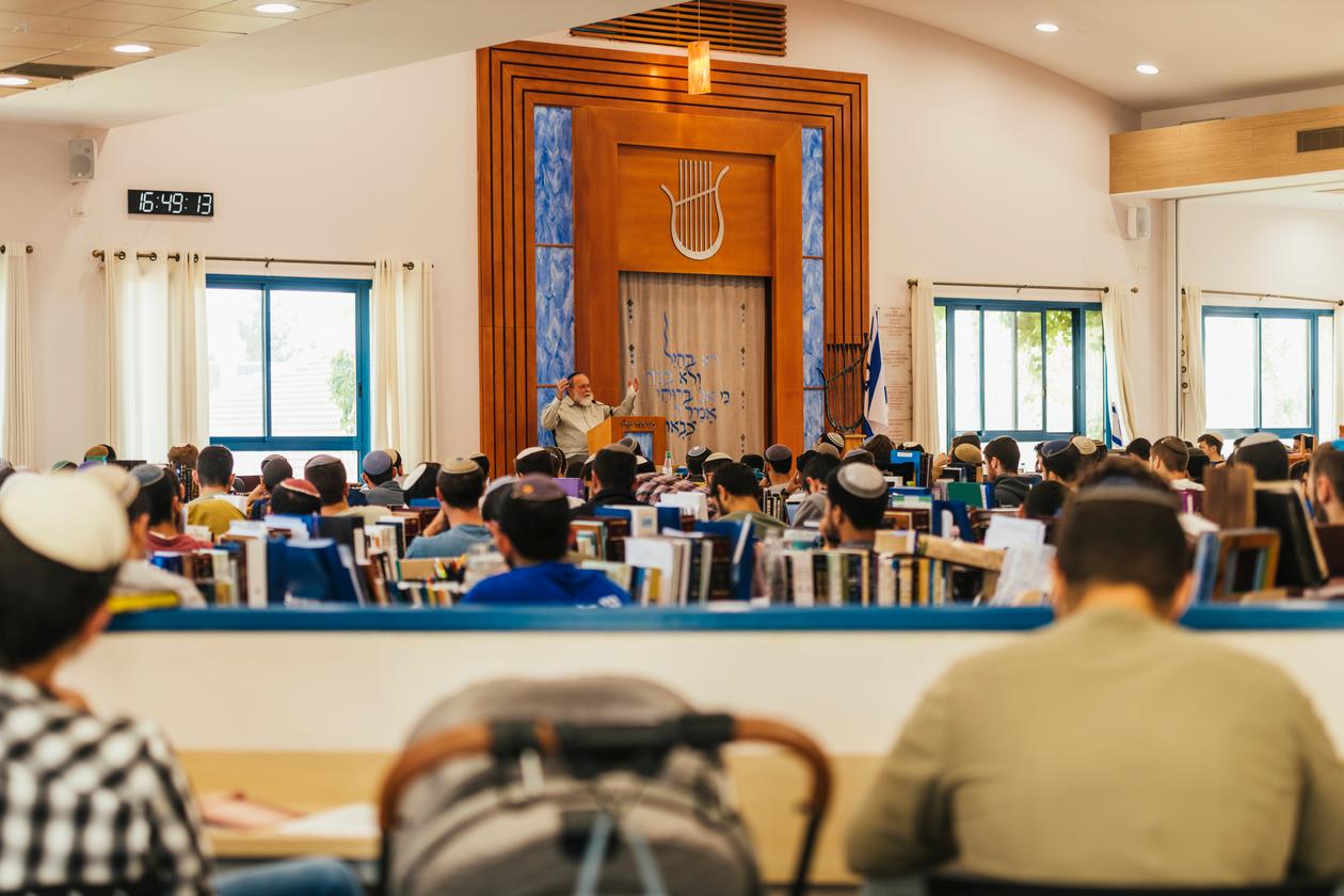 At Bnei David academy, young Jewish settlers prepare to join Israel's ...