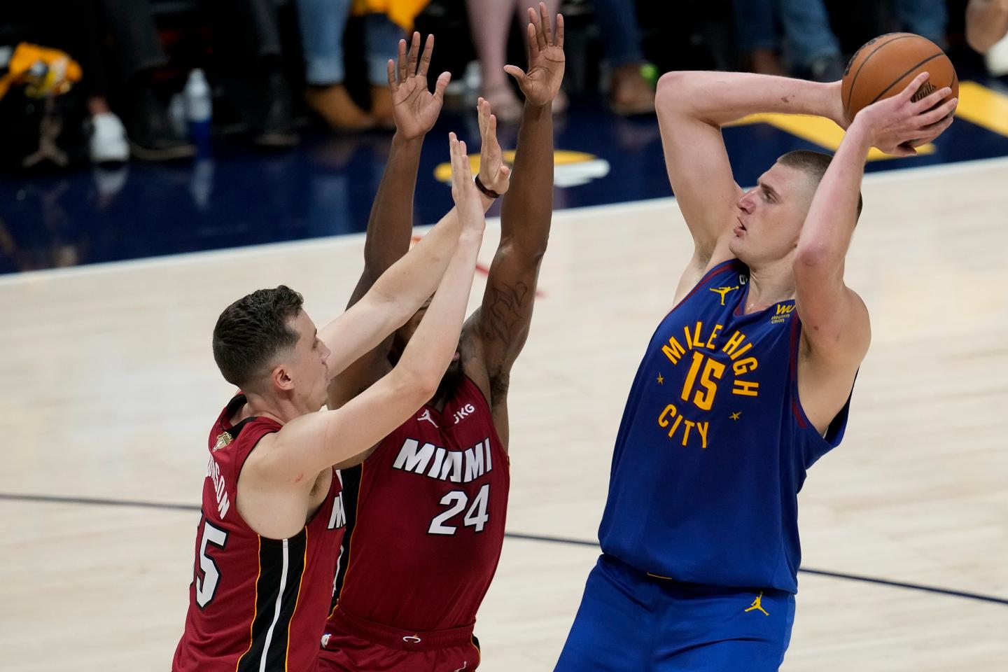 NBA Finals: Nuggets dominate Heat to win game one