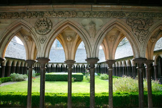 Aux origines de l’abbaye du Mont-Saint-Michel