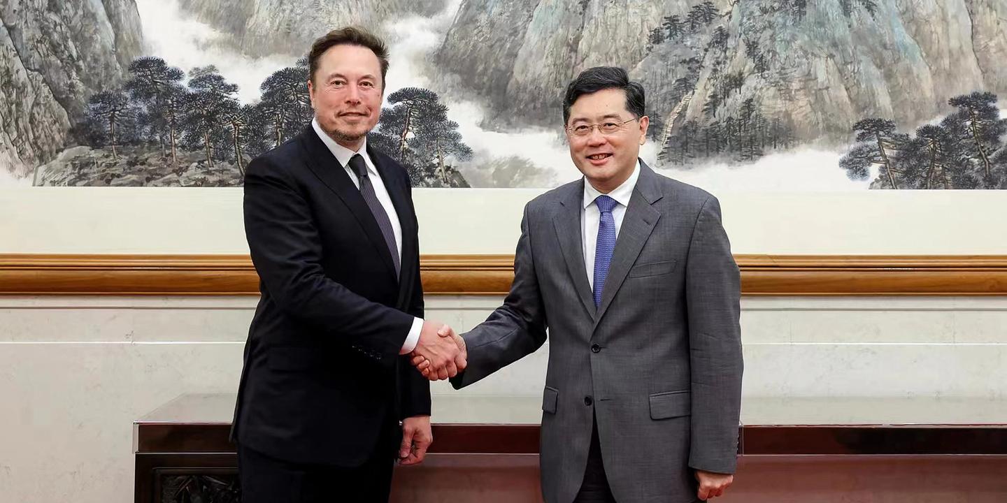 Elon Musk : des postures et un double discours