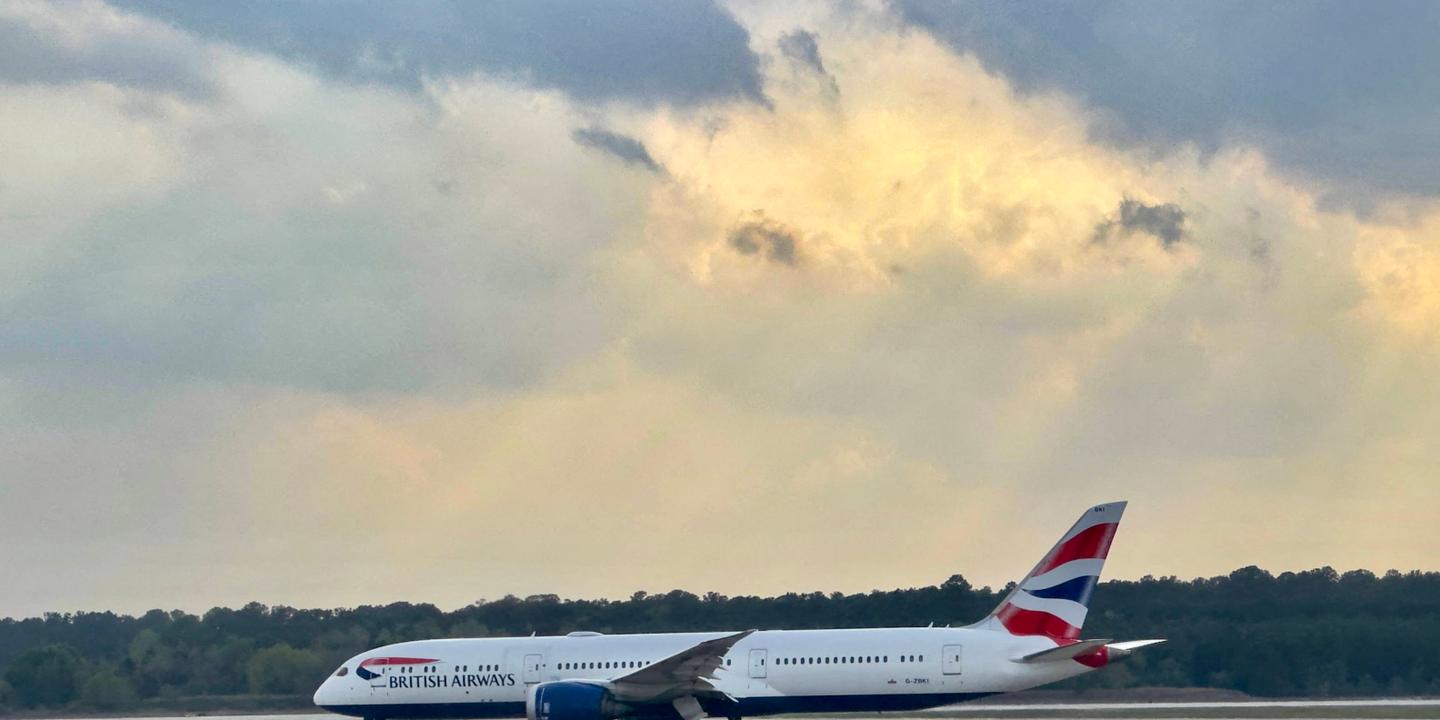 Boeing looks to return to profit after four years in the red