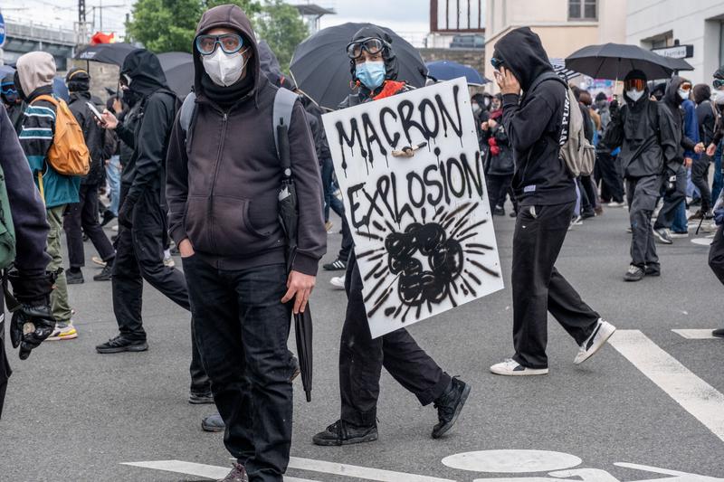The diverse members of France's black blocs, united against capitalism ...