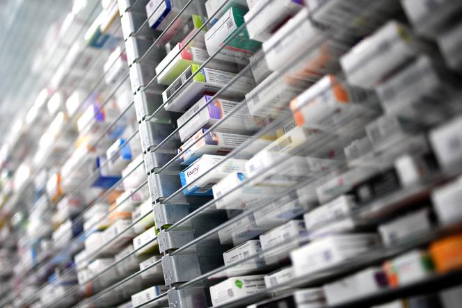 France to re-shore production of 50 key medicines