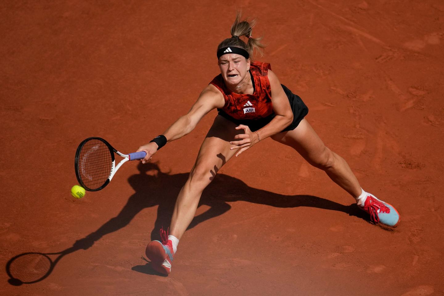 French Open: Unseeded Muchova achieves dramatic comeback to overpower ...