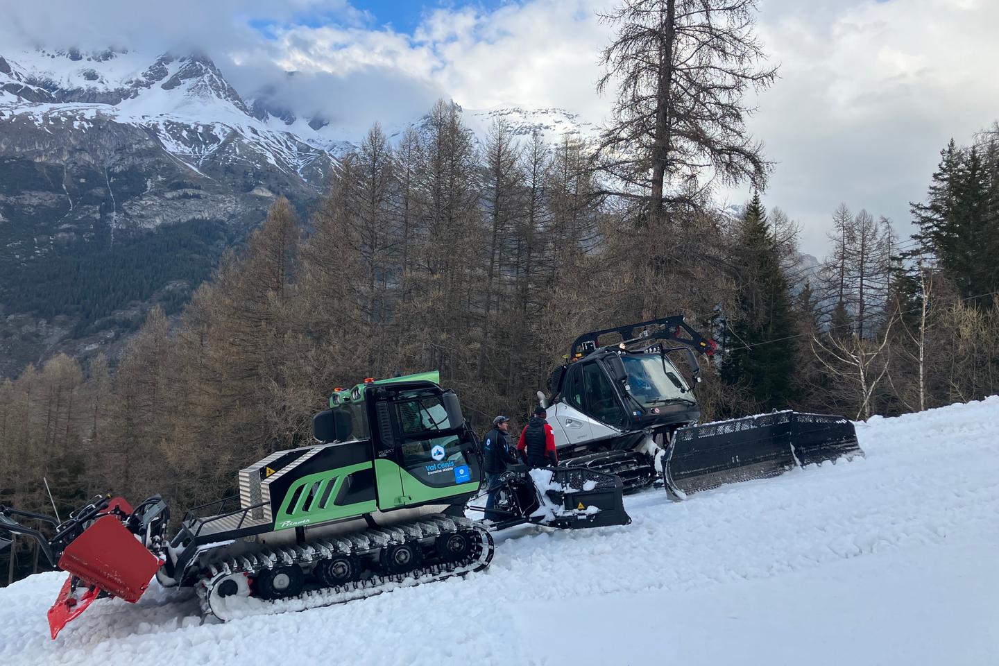 Conserving snow, artificial or natural, has become a science