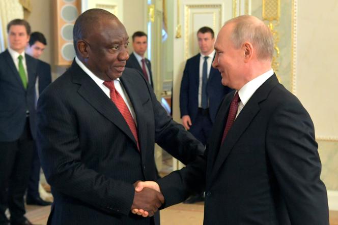 Putin meets with African leaders in Russia to discuss Ukraine peace plan Putin meets with African leaders in Russia to discuss Ukraine peace plan