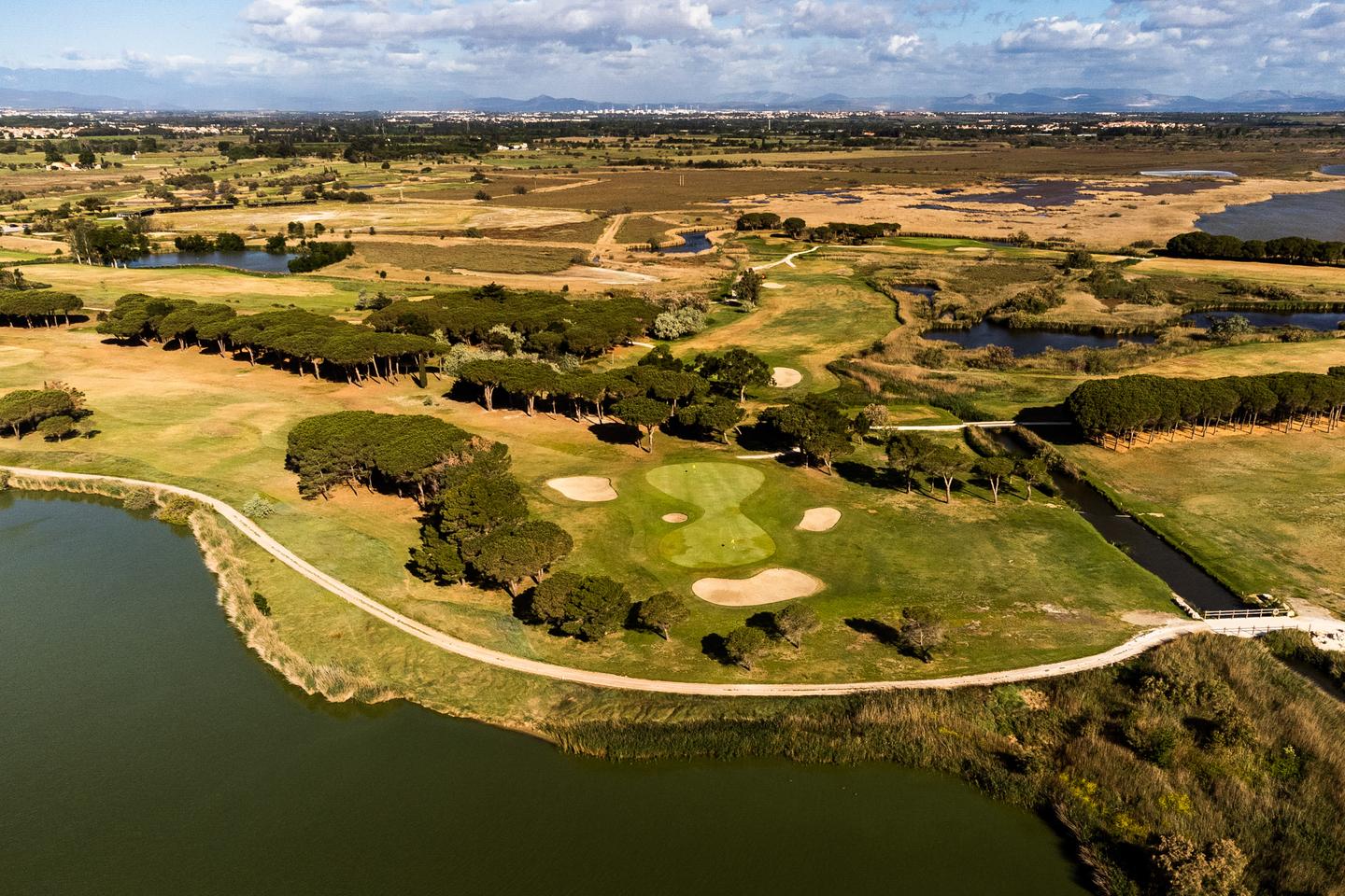 Golf courses squeezed by drought and climate activists