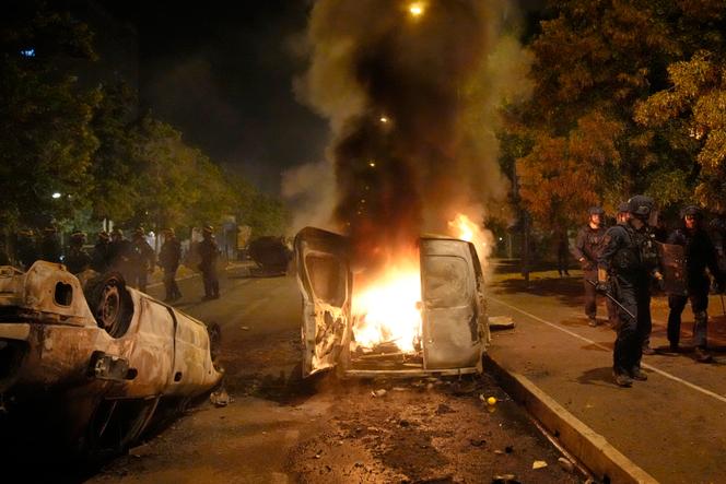 Macron calls violence 'unjustifiable' after second night of riots