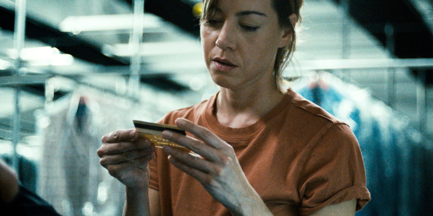 « Emily, criminelle malgré elle », sur Canal+ : Aubrey Plaza en hors-la ...
