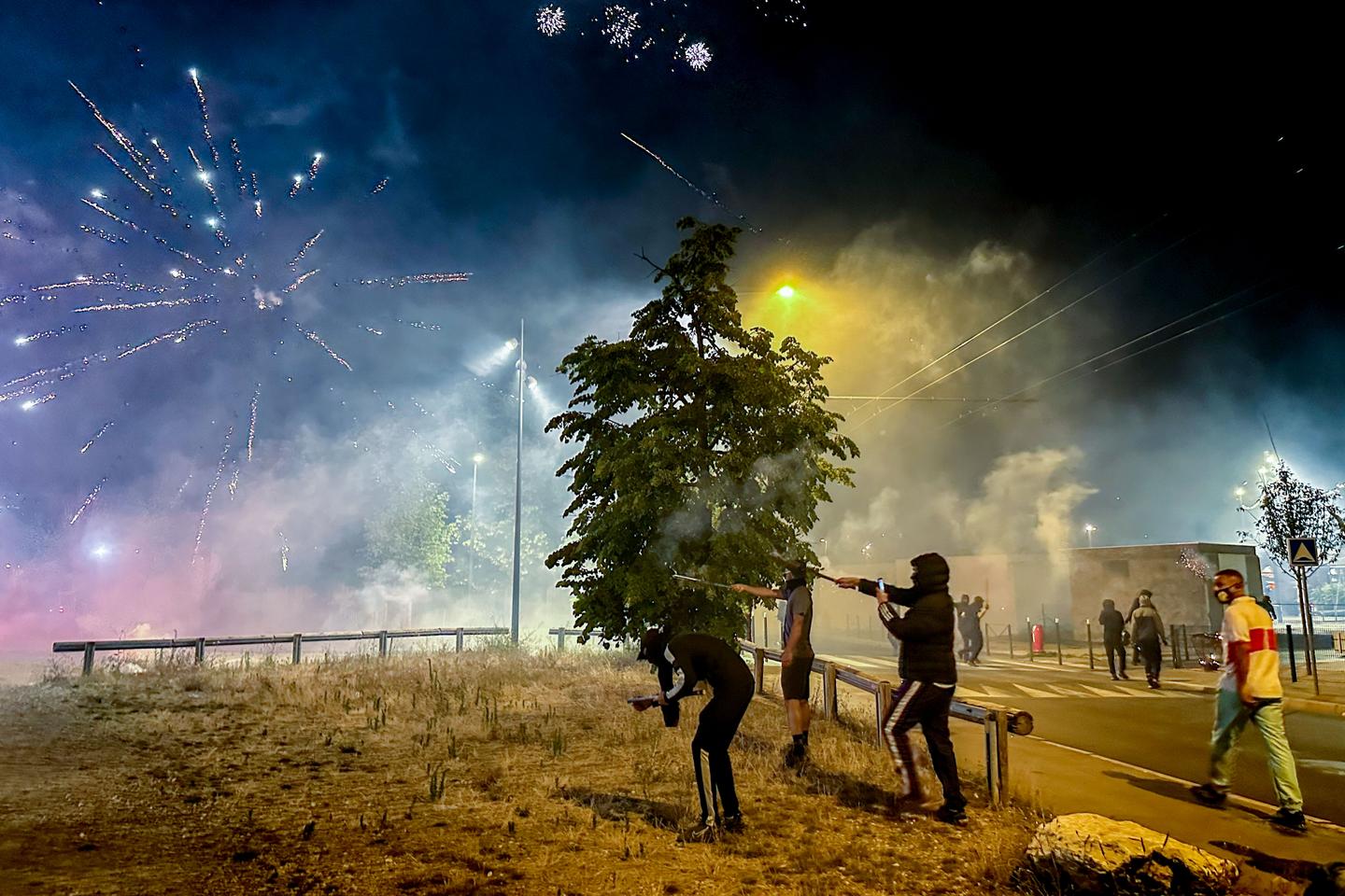 France endures a third night of unrest as violent rioting spreads ...