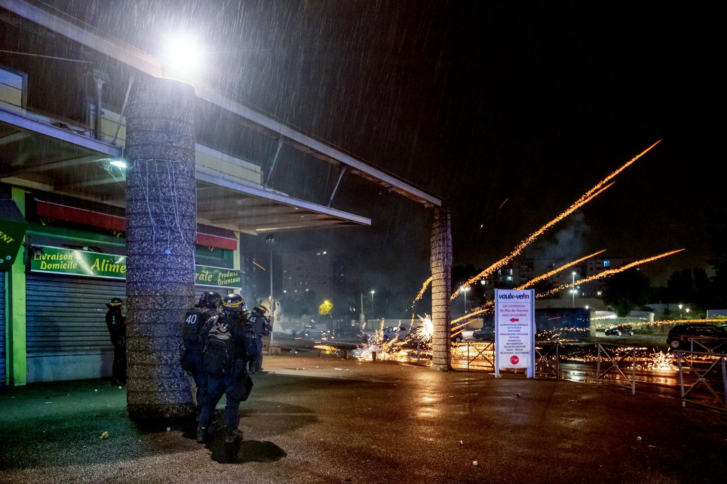 A Vaulx-en-Velin, la lassitude après la vague de violence : « A chaque ...