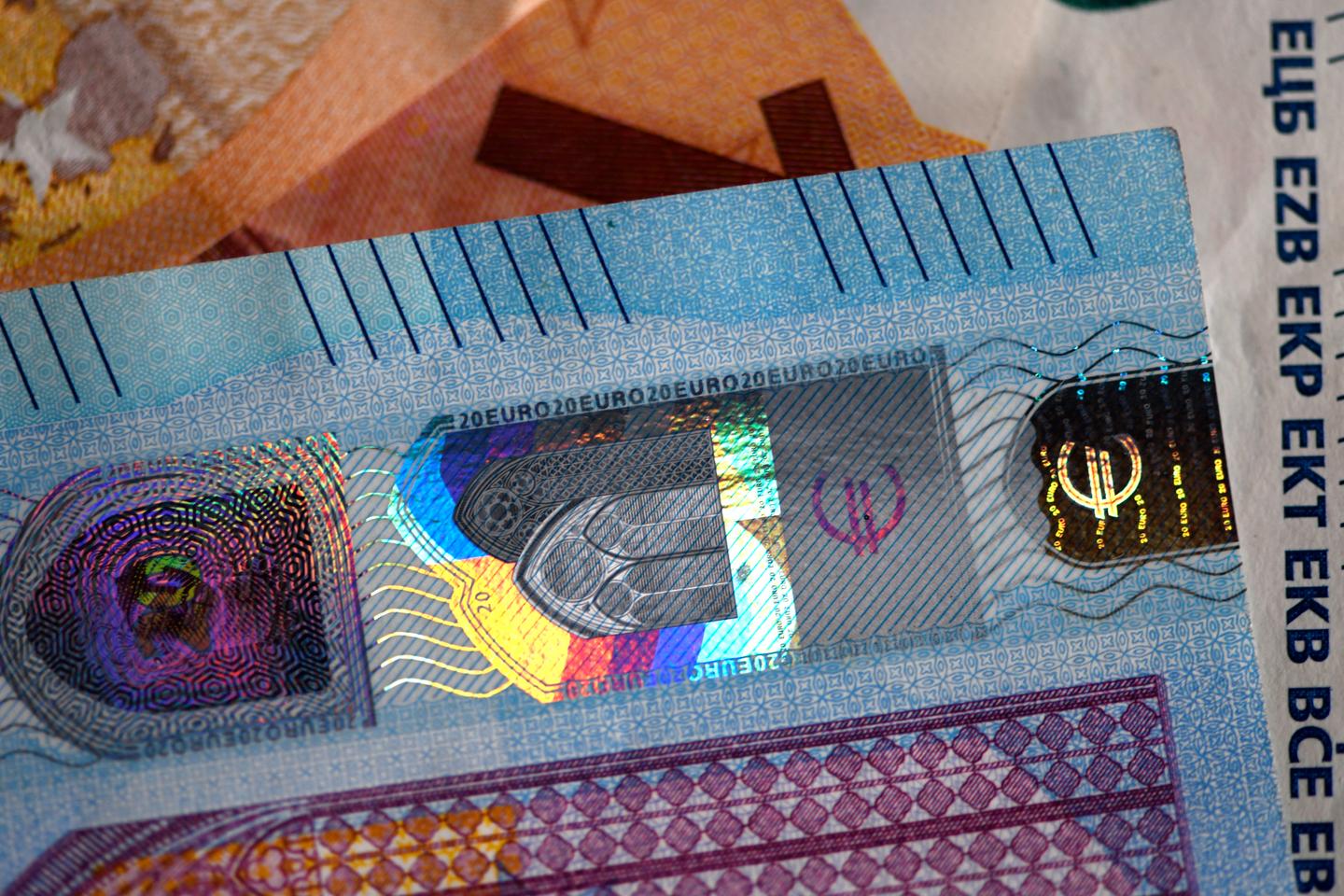 ECB Launches Consultation On New Euro Banknote Design