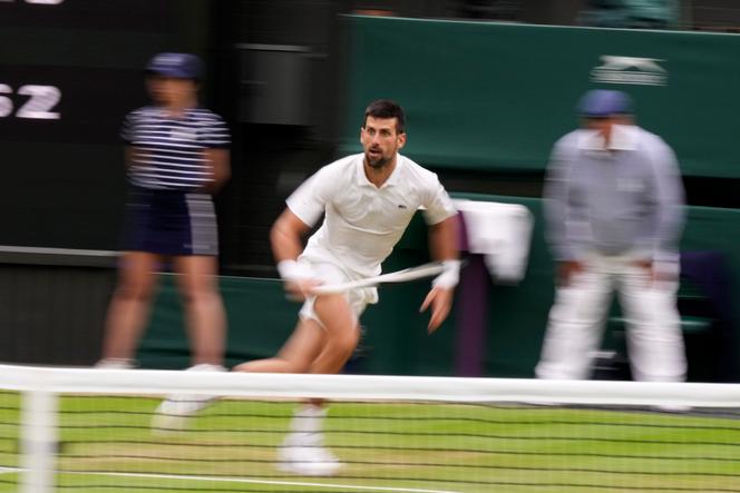 Djokovic reaches ninth Wimbledon final