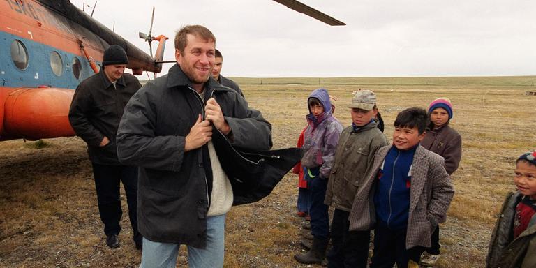 Roman Abramovich the 'invisible man,' a business and survival specialist