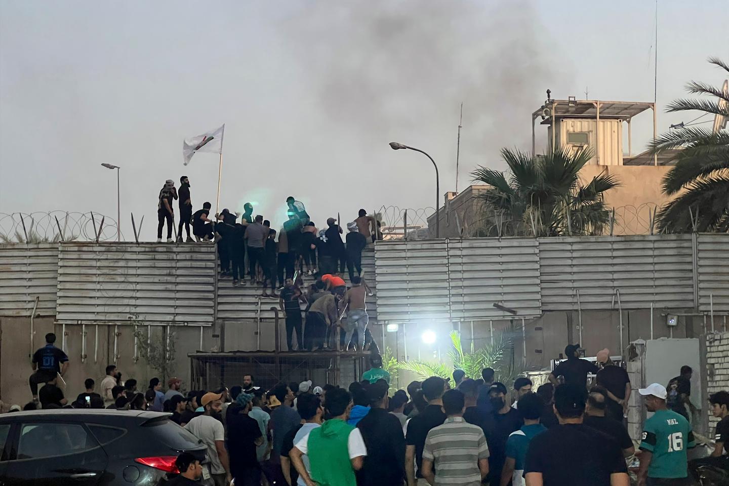 Iraq expels Swedish ambassador after Baghdad embassy stormed over Quran ...