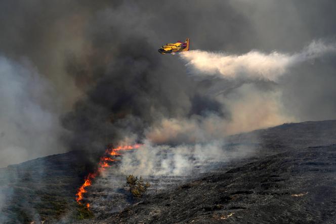 Firefighting plane crashes in Greece, killing both pilots, amid new ...