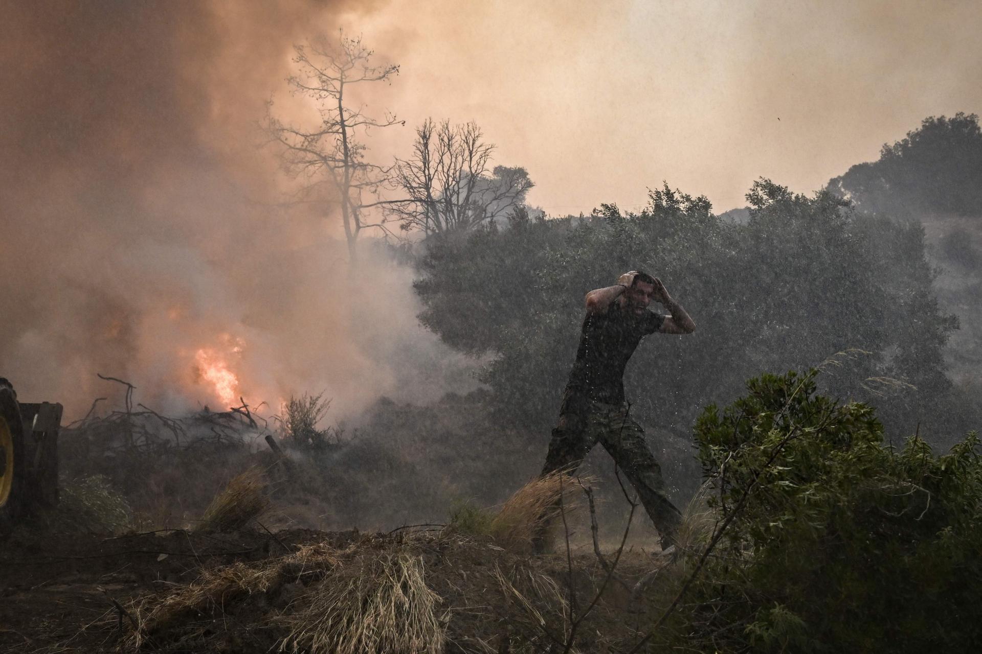 De la Grèce à la Tunisie, les photos des incendies autour de la ...