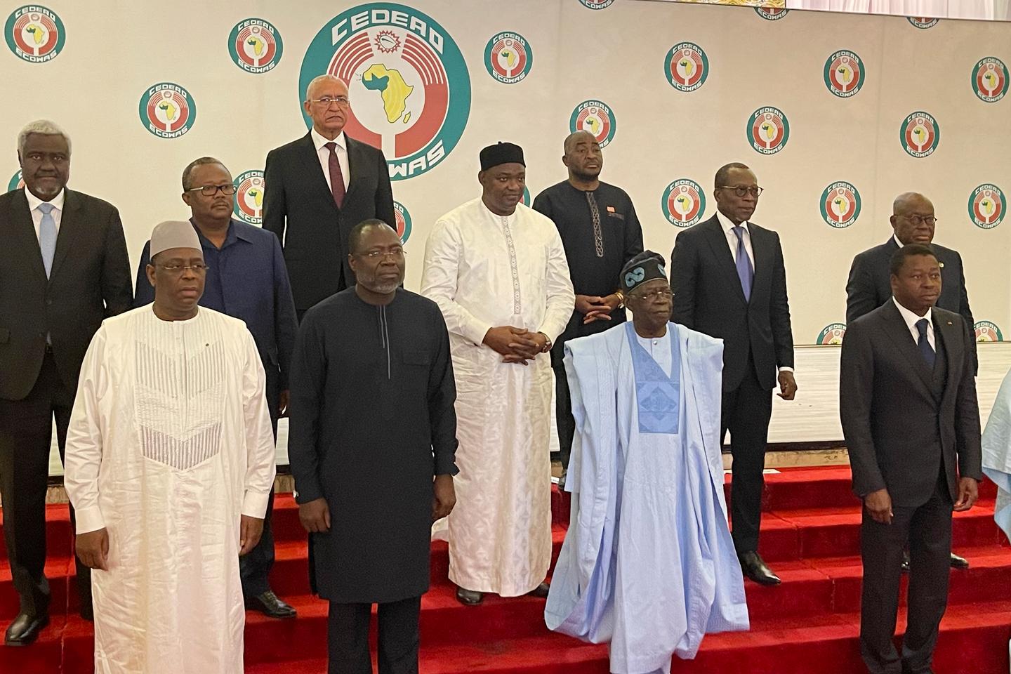 African leaders give Niger junta one week to cede power African leaders give Niger junta one week to cede power