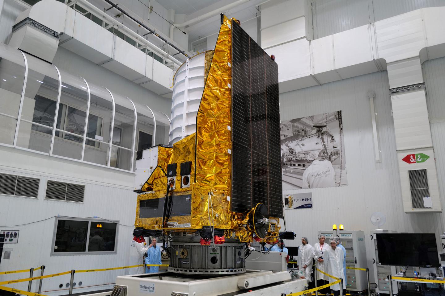 the European space telescope Euclid delivers its first test images ... the European space telescope Euclid delivers its first test images ...