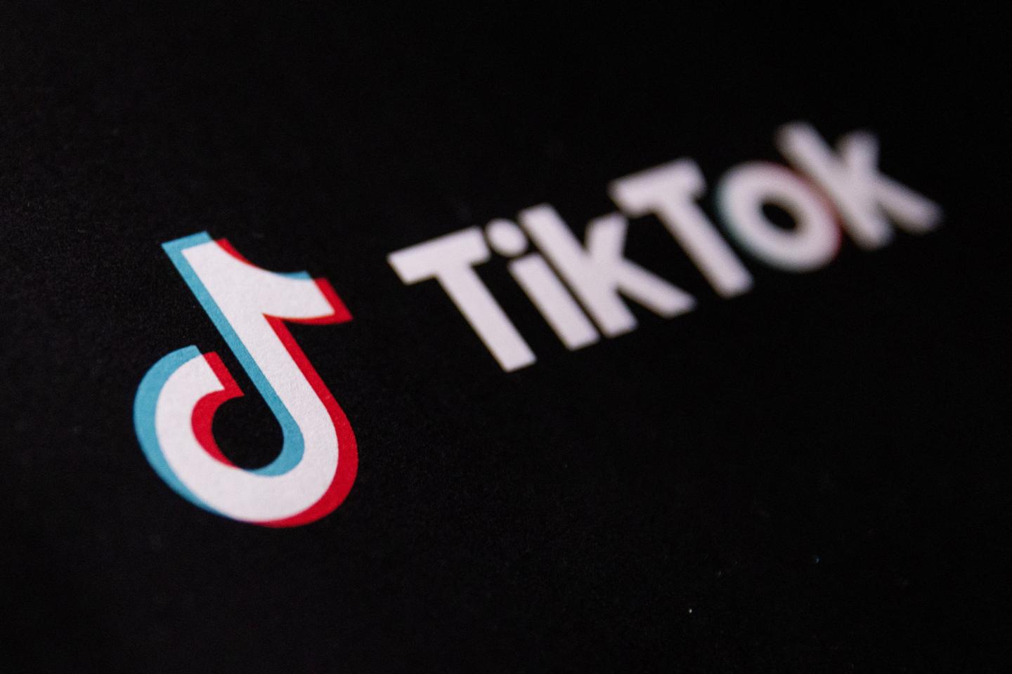 TikTok modifie son fonctionnement pour s’adapter aux règles de l’UE TikTok modifie son fonctionnement pour s’adapter aux règles de l’UE