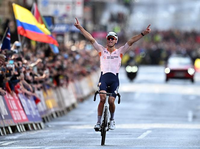 Van der Poel wins world championship road race