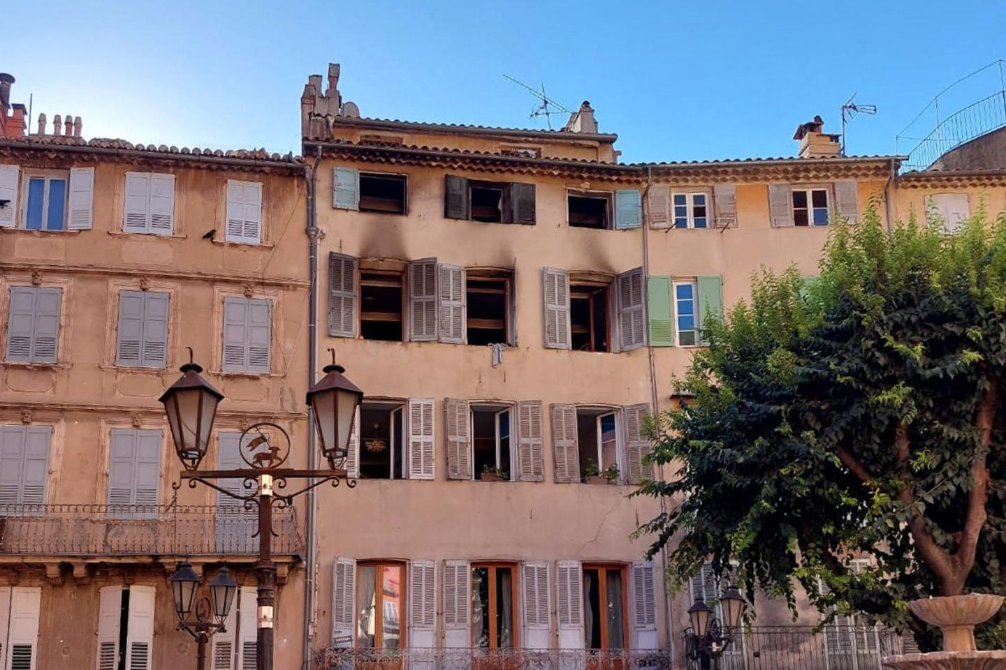 Building fire in French Riviera city kills three