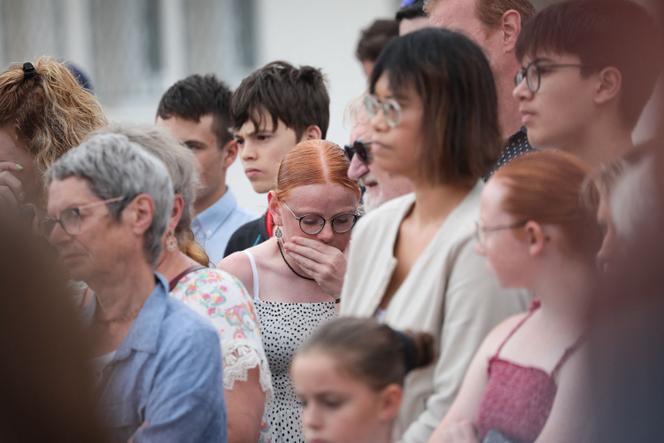 A La Suite De La Mort Dun Principal De Collège à Lisieux Deux