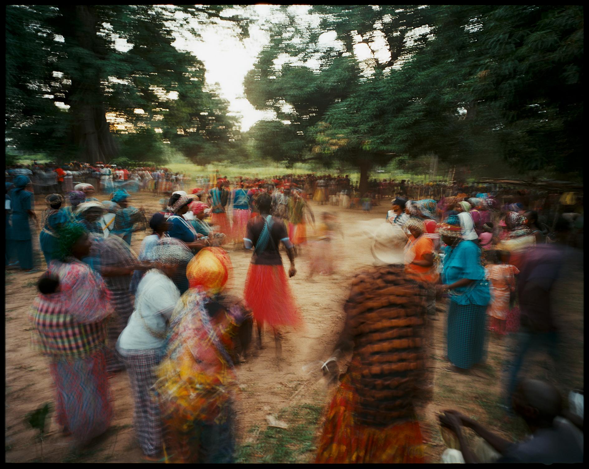 Au Sénégal, les réunions de famille du photographe Malick Bodian