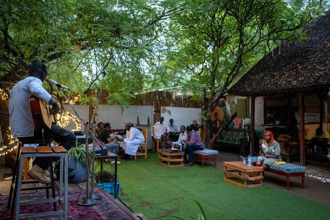 A Juba, la Baobab House, l’atelier-bar « où l’on peut être qui on veut ...
