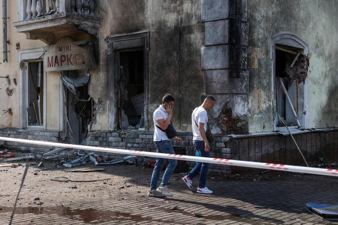 Russian missile strike in Ukraine kill at least 7 as Zelensky visits Sweden