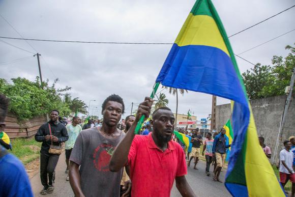 Coup d’Etat au Gabon : « A Libreville, l’irruption des militaires sur la scène politique a été ...
