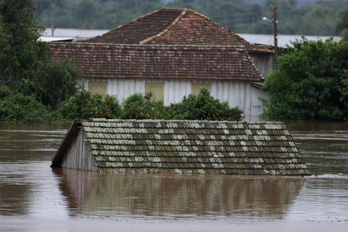 Brazil: Extratropical cyclone kills at least 21 people