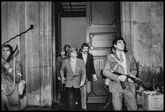 The story of the 'last photo' of Salvador Allende, the Chilean ...