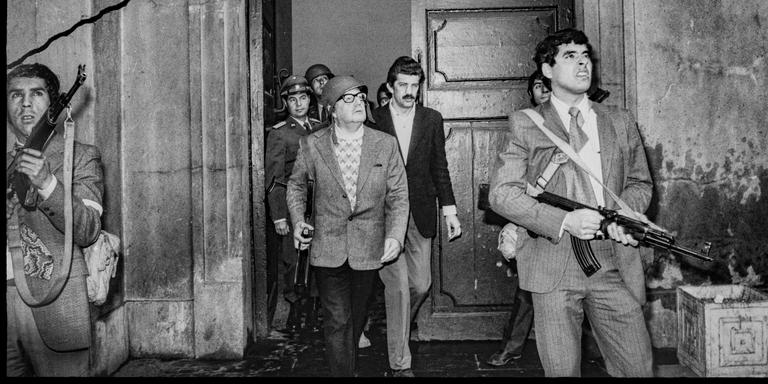 The story of the 'last photo' of Salvador Allende, the Chilean ...