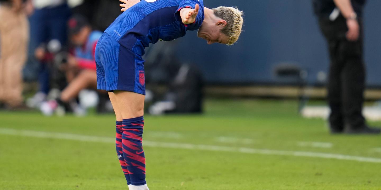 Us Football Star Megan Rapinoe Makes Triumphant Farewell In Win Over