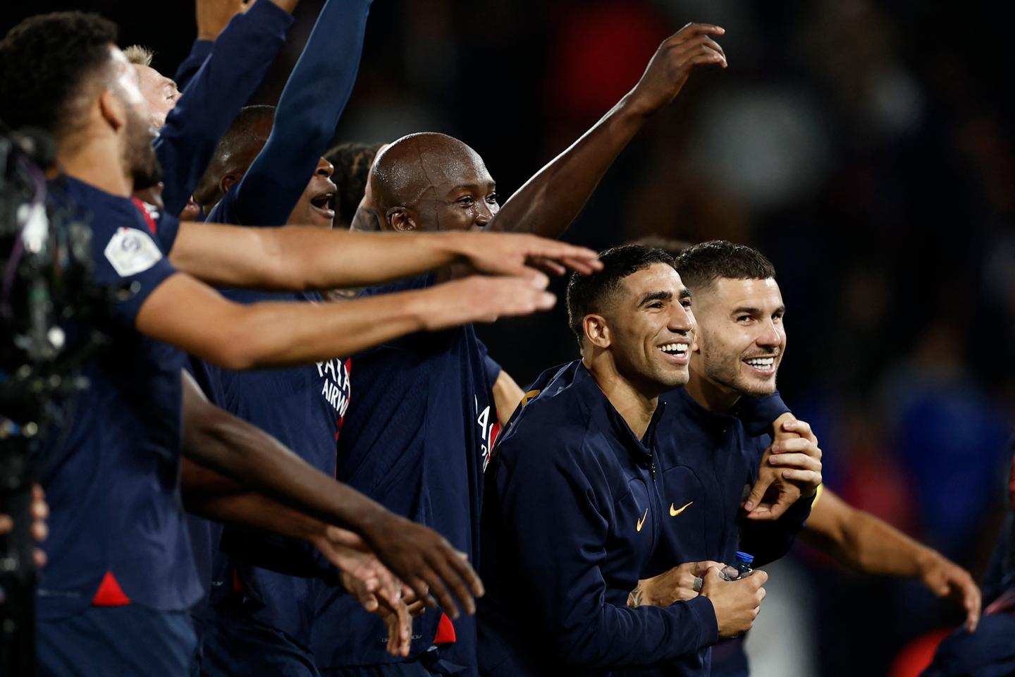 Four PSG players receive suspended bans for offensive chants aimed at ...