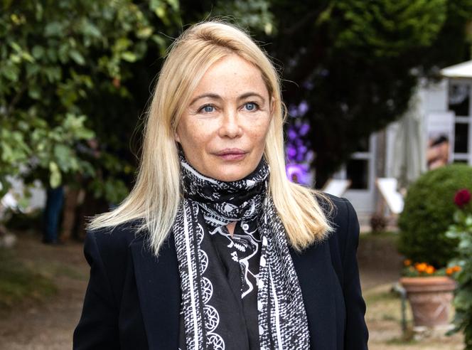 Emmanuelle Béart dans « Le Monde », la gloire et l’engagement