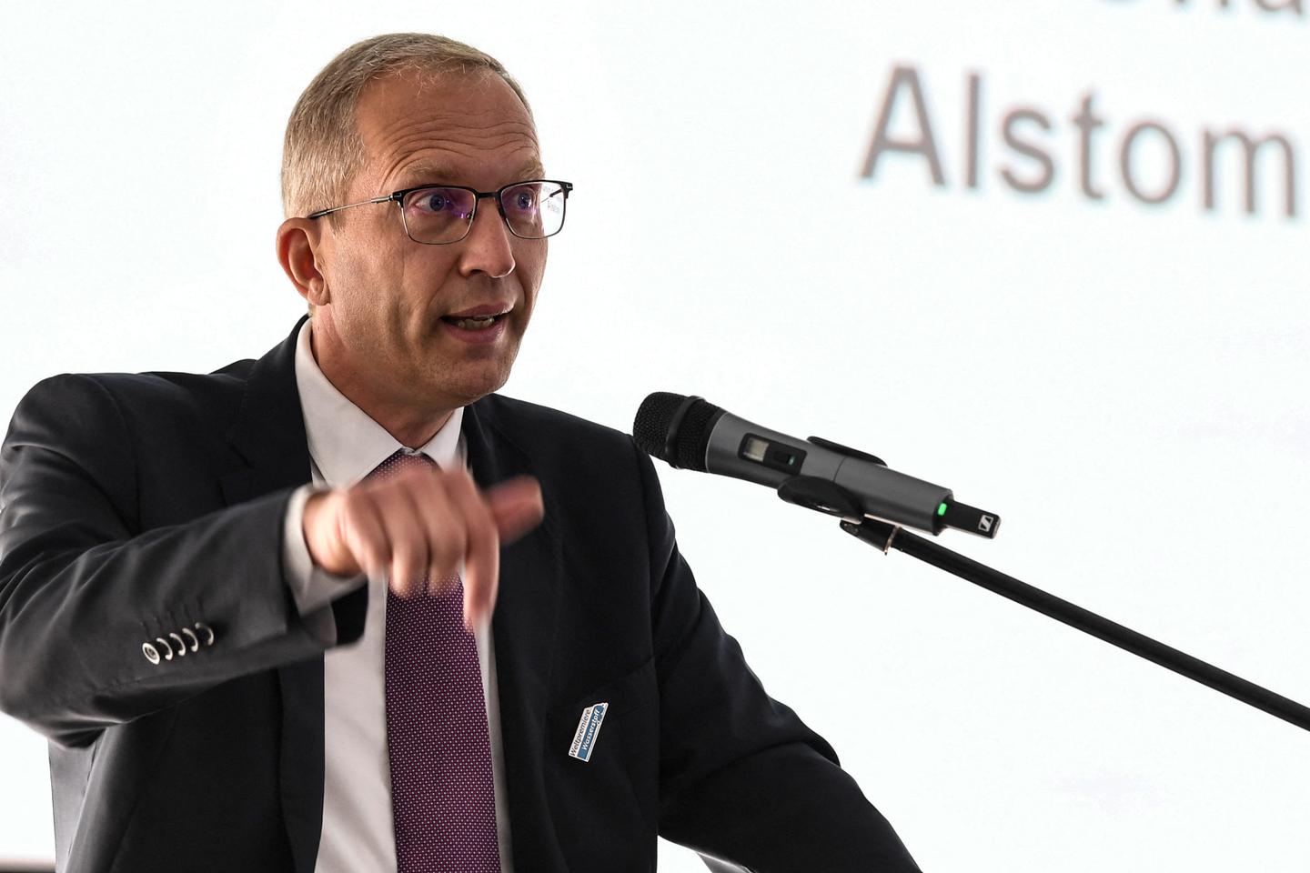 Alstom's Cash Flow Difficulties and Stock Plunge: Implications for the ...